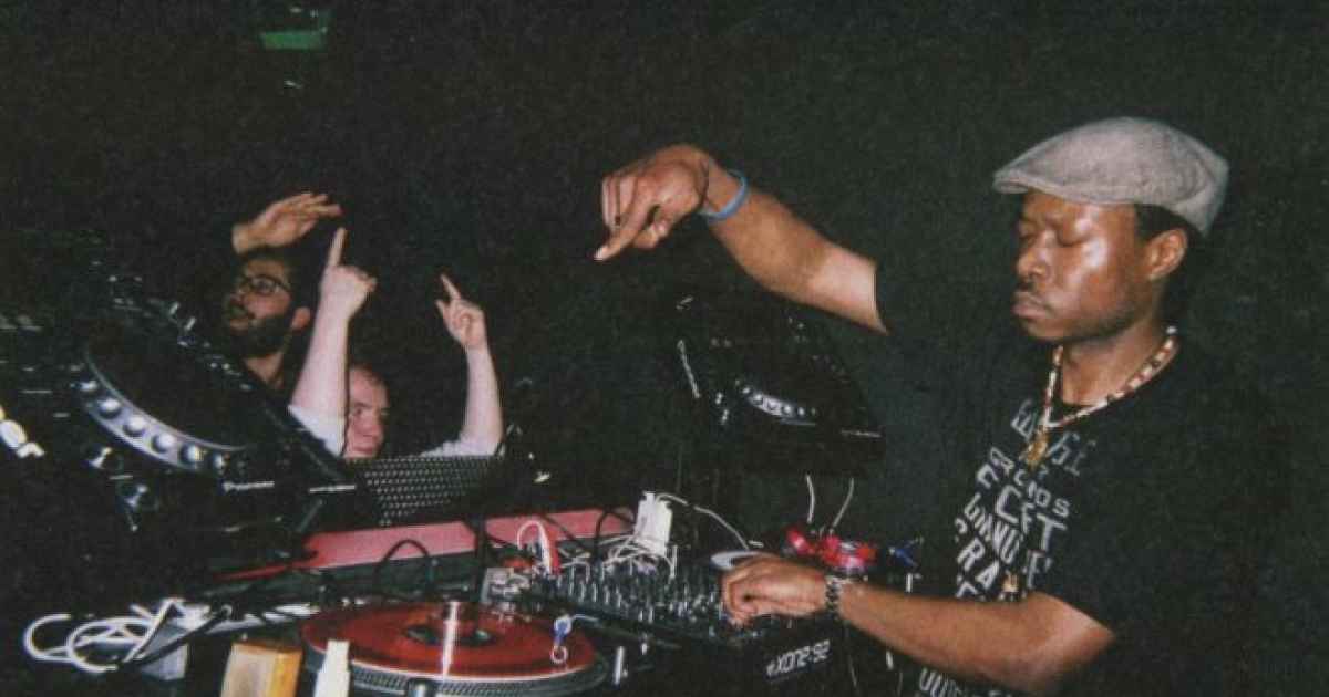 Toute la poésie de la culture rave house & techno en 30 photos - Photo ...