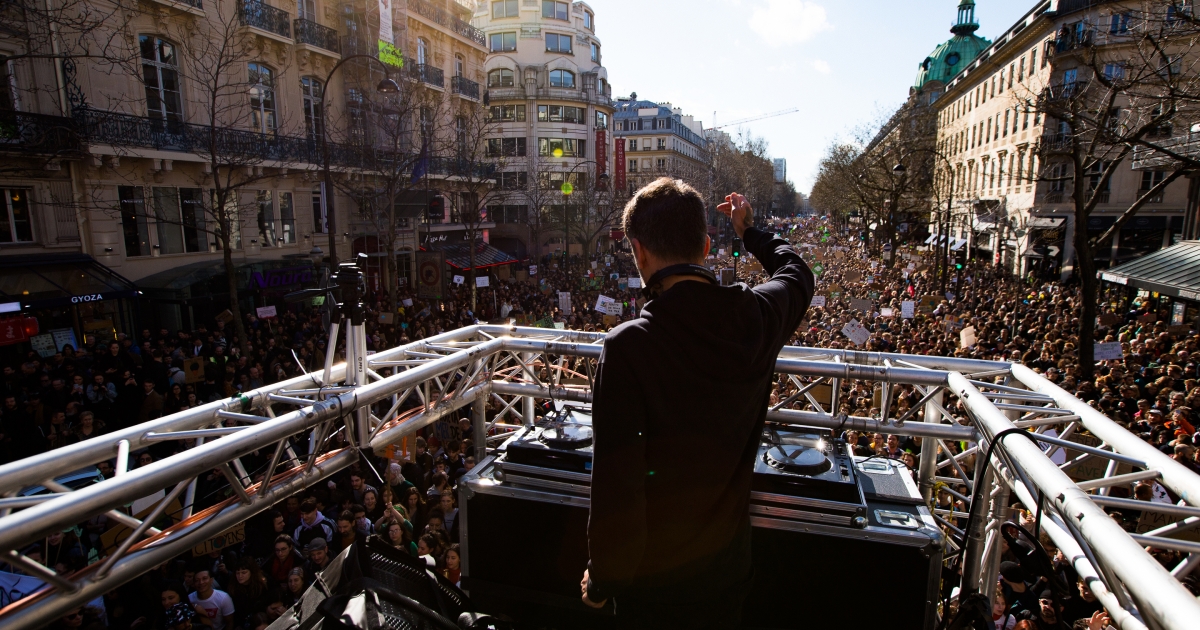 La grande rave pour le climat revient dans les rues de Paris ce weekend ...
