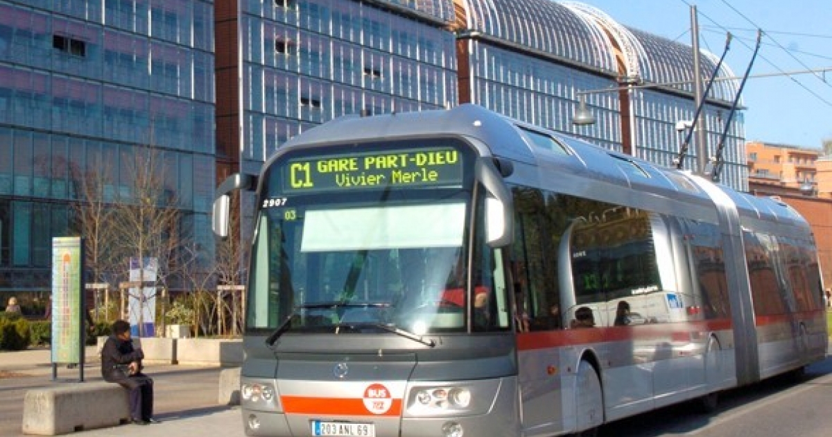 Lyon : on pourra bientôt rentrer en TCL à 2h du matin - En bref ...