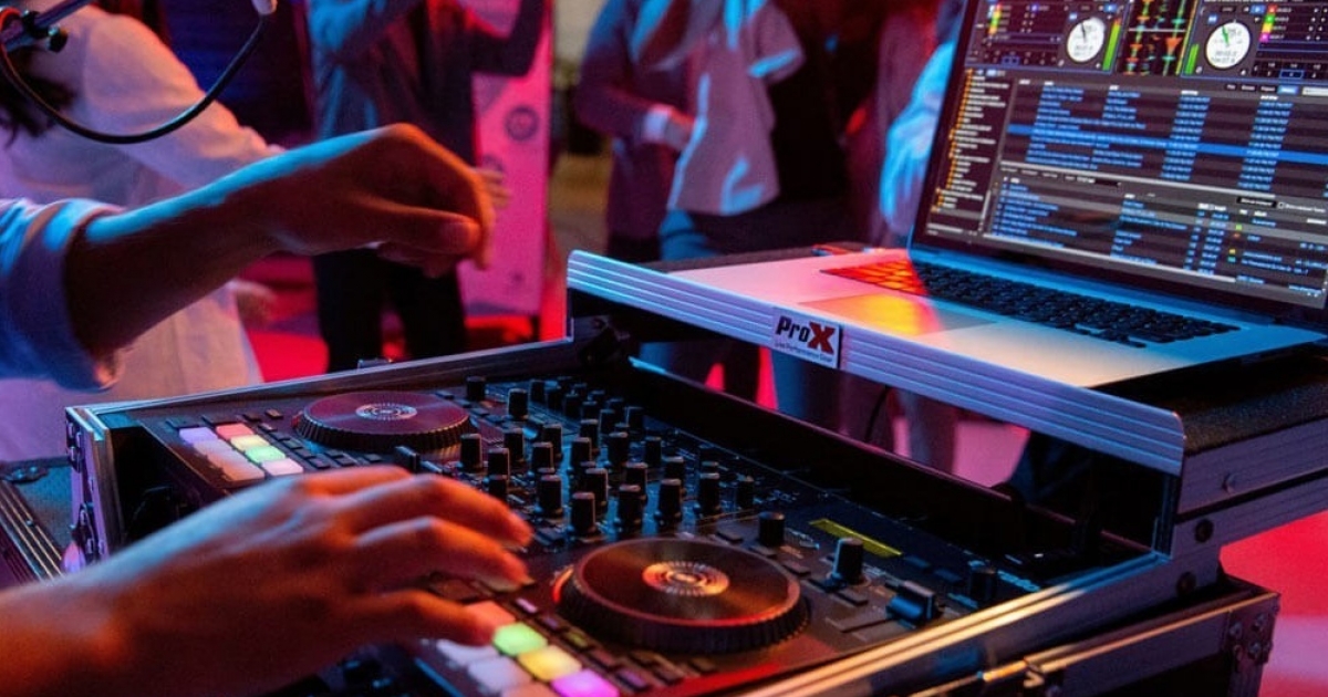 Toute une librairie de classiques, d’exclus et d’inédits disponible sur ...