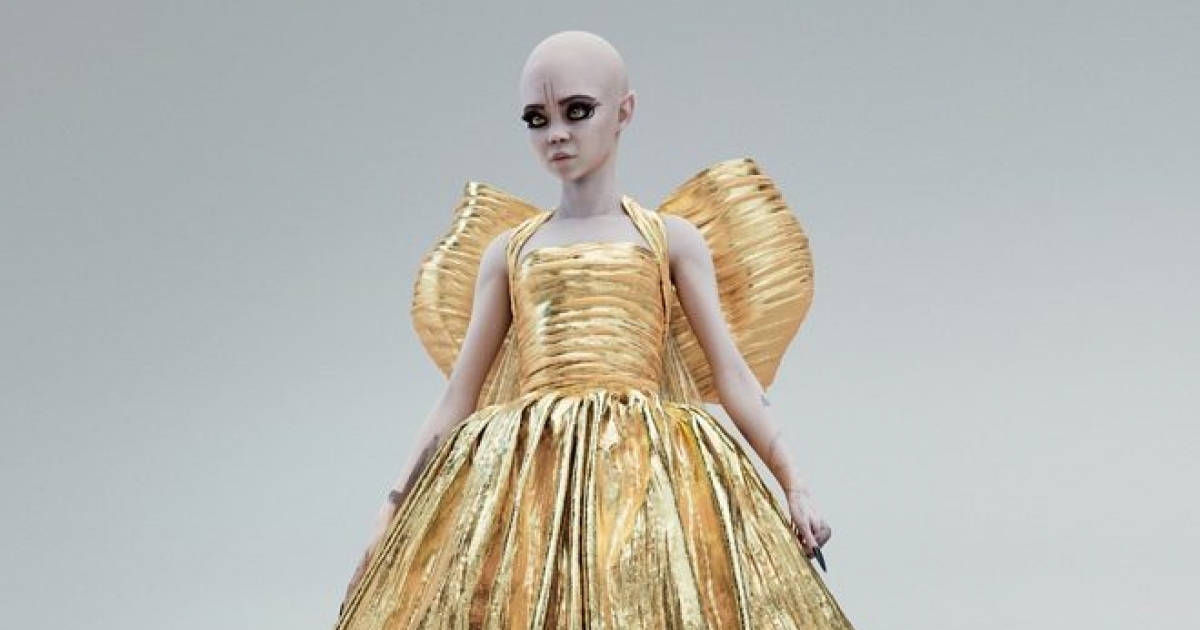 Grimes : "Il faut que les enfants se mettent à la rave" - En bref ...